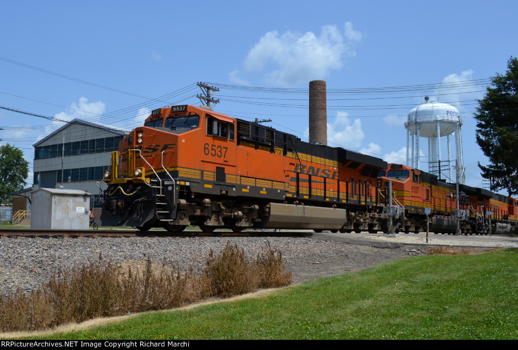 BNSF 6537